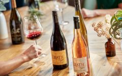 Erath Resplendent Pinot Noir 2017 | Wine.com