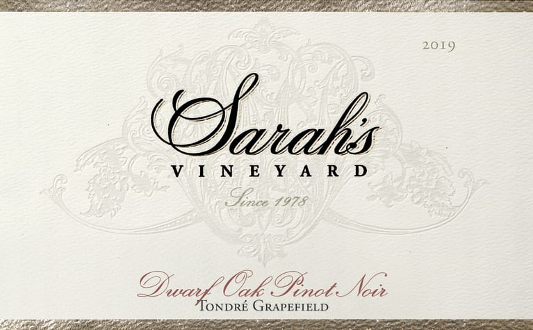 Sarah's Vineyard Dwarf Oak Pinot Noir 2019 | Wine.com